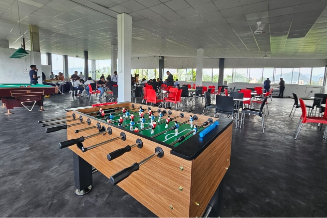 𝐄𝐒𝐎𝐅𝐓 𝐌𝐞𝐭𝐫𝐨 𝐂𝐚𝐦𝐩𝐮𝐬 𝐋𝐚𝐮𝐧𝐜𝐡𝐞𝐬 𝐍𝐞𝐰 𝐃𝐞𝐠𝐫𝐞𝐞 𝐃𝐢𝐯𝐢𝐬𝐢𝐨𝐧 𝐢𝐧 𝐊𝐮𝐫𝐮𝐧𝐞𝐠𝐚𝐥𝐚! | ESOFT ...